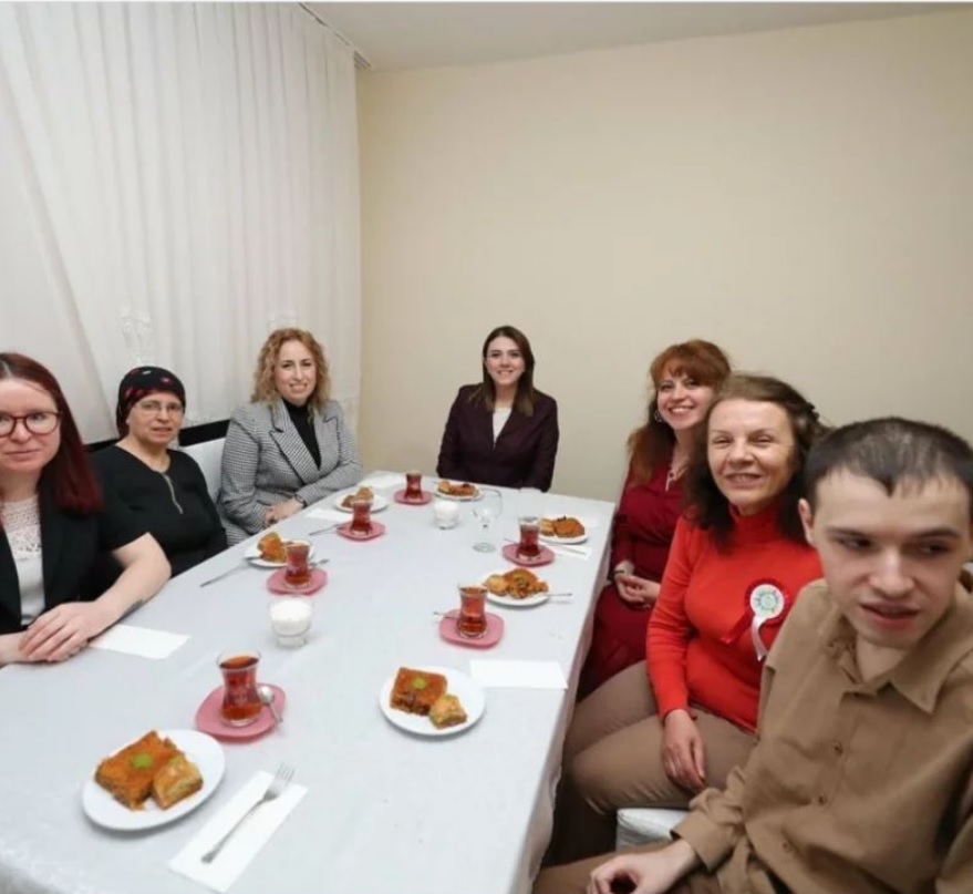 Ozan PEKDEMİR ve ailesi ile iftar programı | Amasya Aile ve Sosyal ...