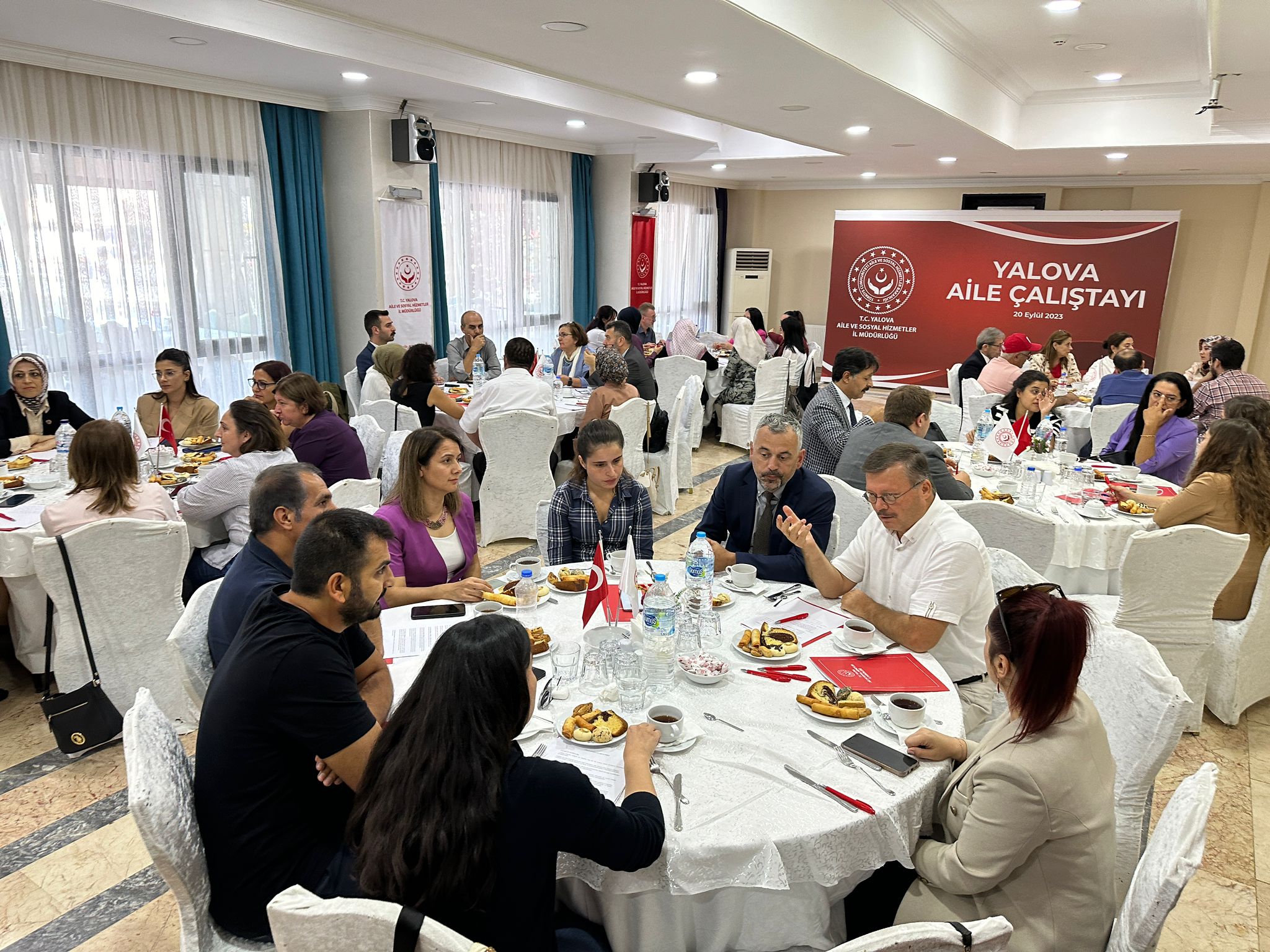 Bakanlığımızın Talimatıyla Yalova Aile Çalıştayı Düzenlendi | Yalova ... Bakanlığımızın Talimatıyla Yalova Aile Çalıştayı Düzenlendi | Yalova ...
