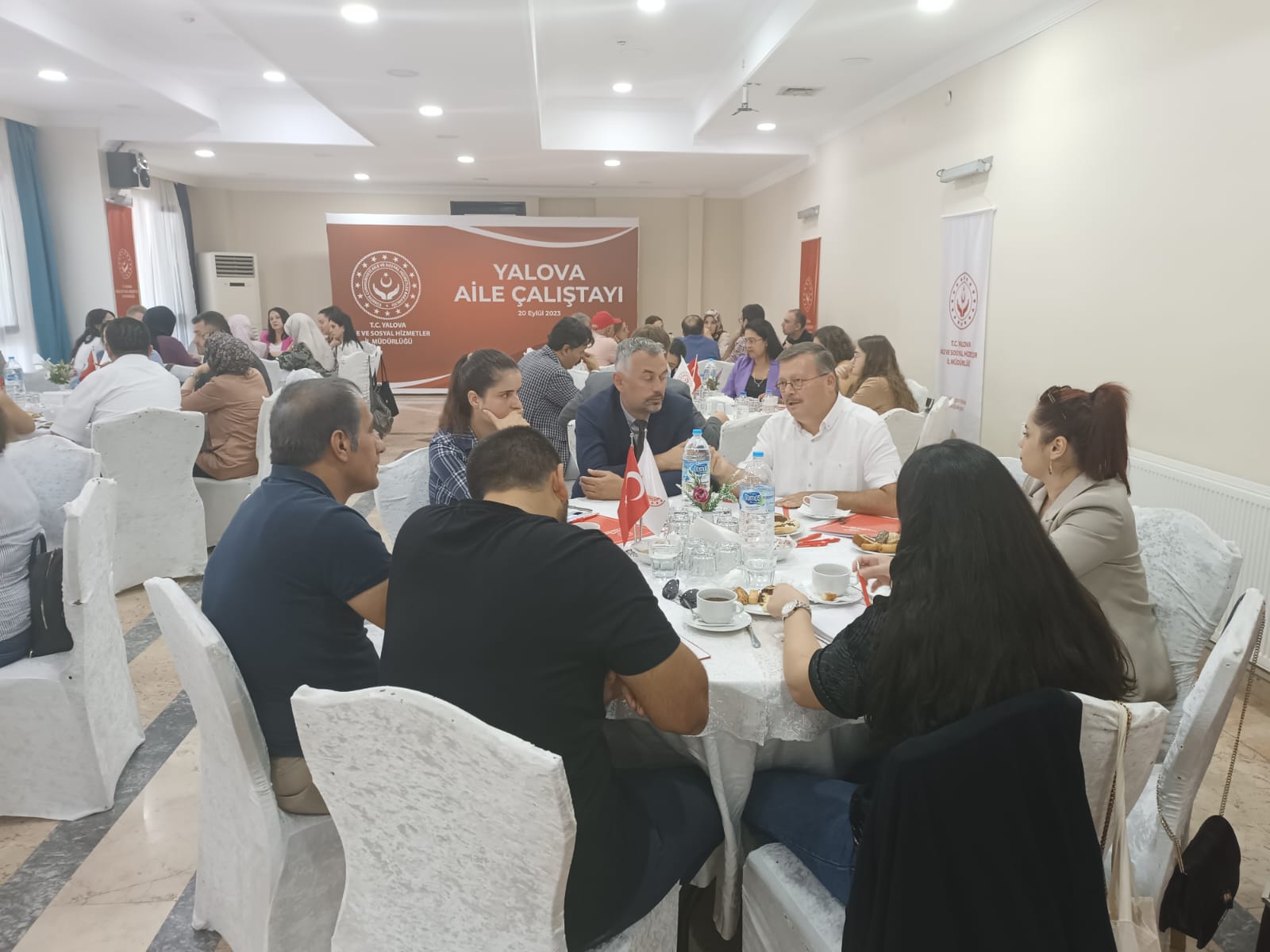 Bakanlığımızın Talimatıyla Yalova Aile Çalıştayı Düzenlendi | Yalova ... Bakanlığımızın Talimatıyla Yalova Aile Çalıştayı Düzenlendi | Yalova ...